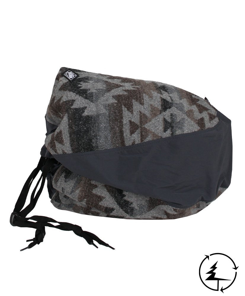 Sac pour Casque SEND | Gris/ Charcoal - TREES Mountain Apparel